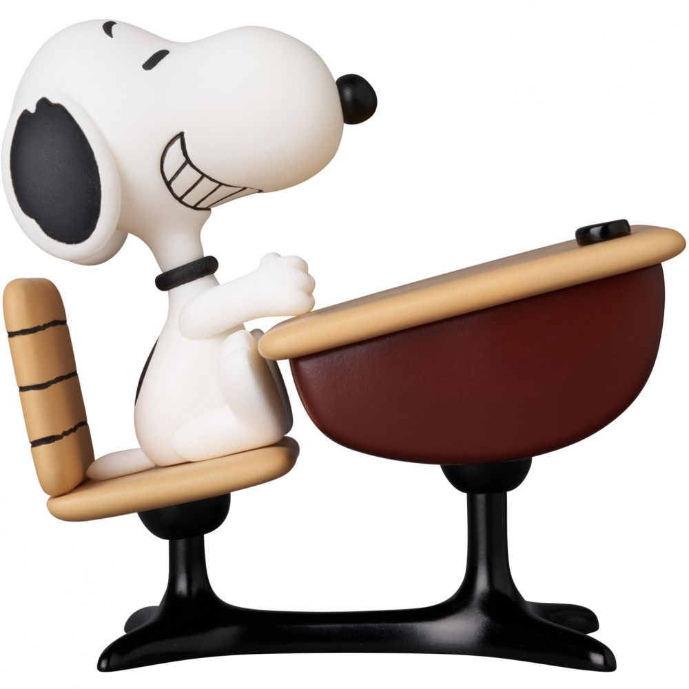 UDF Snoopy with desk | UDF Snoopy with desk | Figures | Figures 擺設 ...
